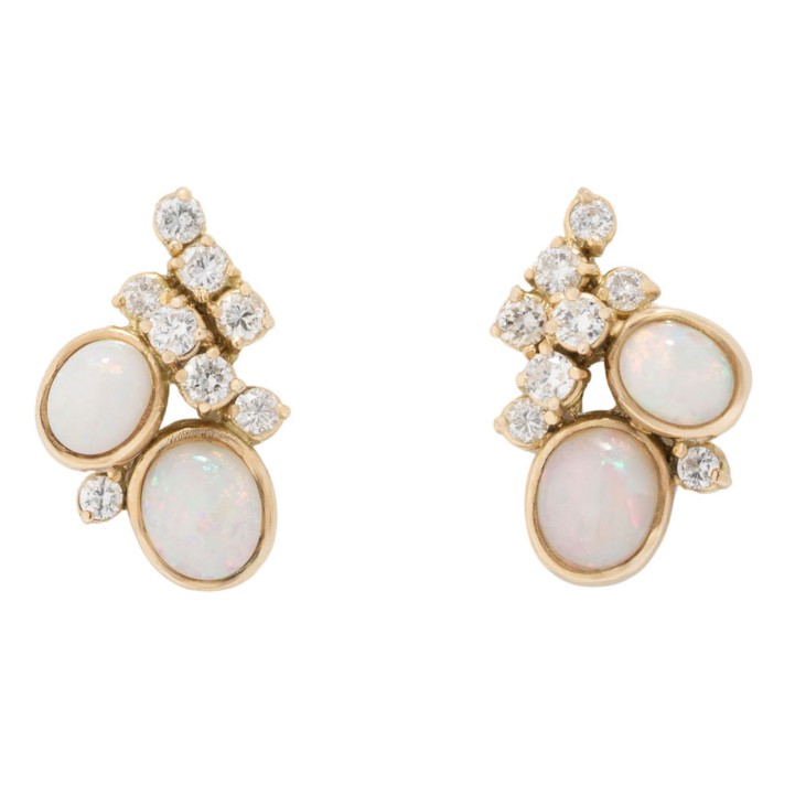 Pair of stud earrings with 4 white opal cabochons, | Eppli Onlineshop